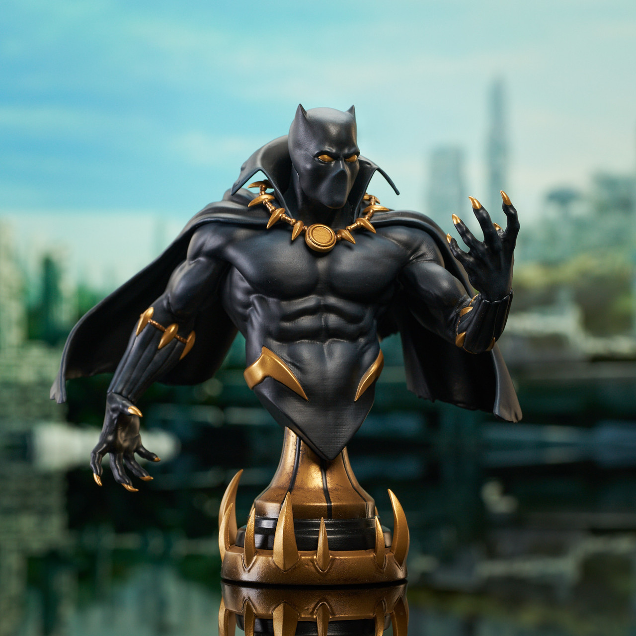 Diamond Select Marvel Black Panther Bust | Fanboy Collectibles