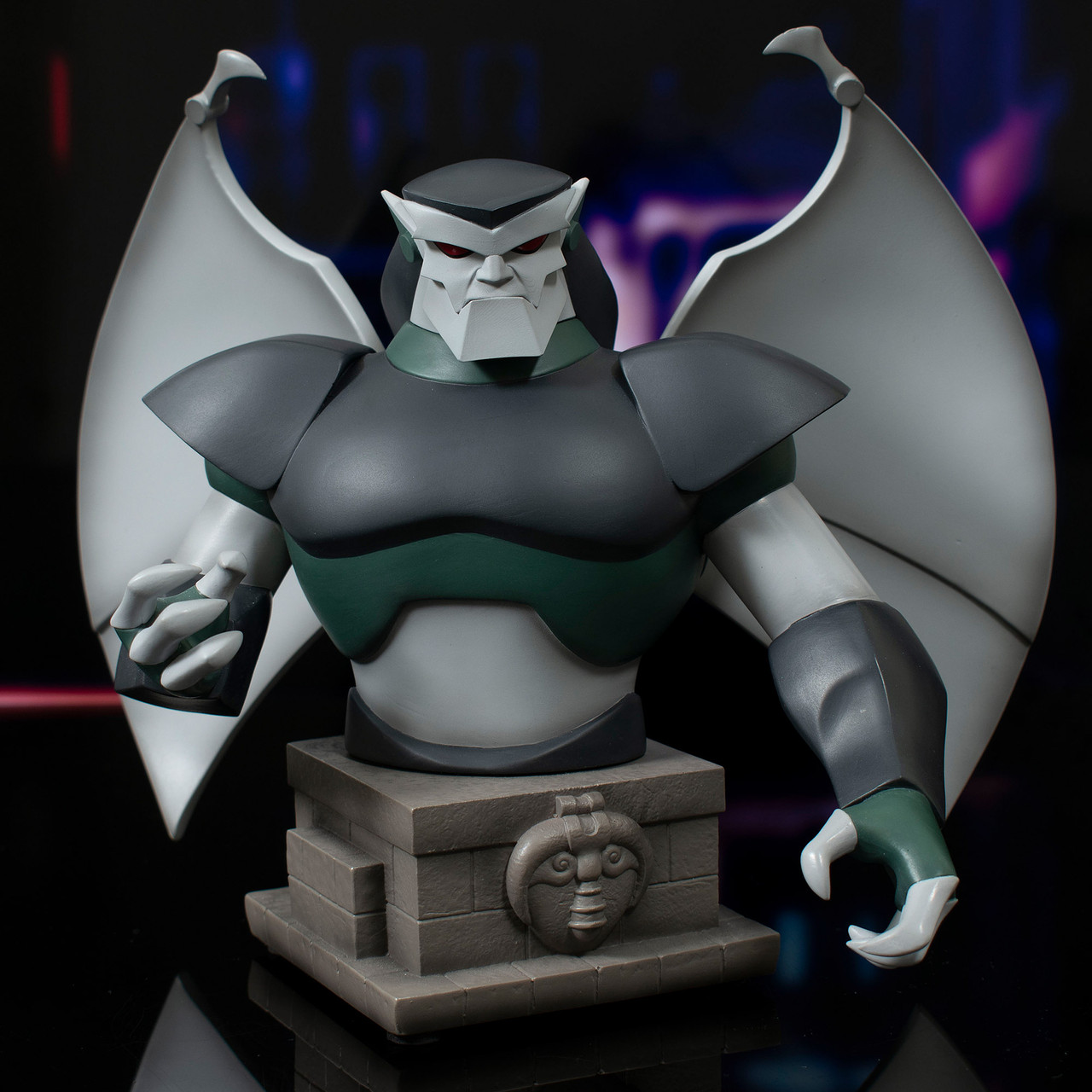 Diamond Select Gargoyles Goliath Steel Clan Robot Bust | Fanboy ...