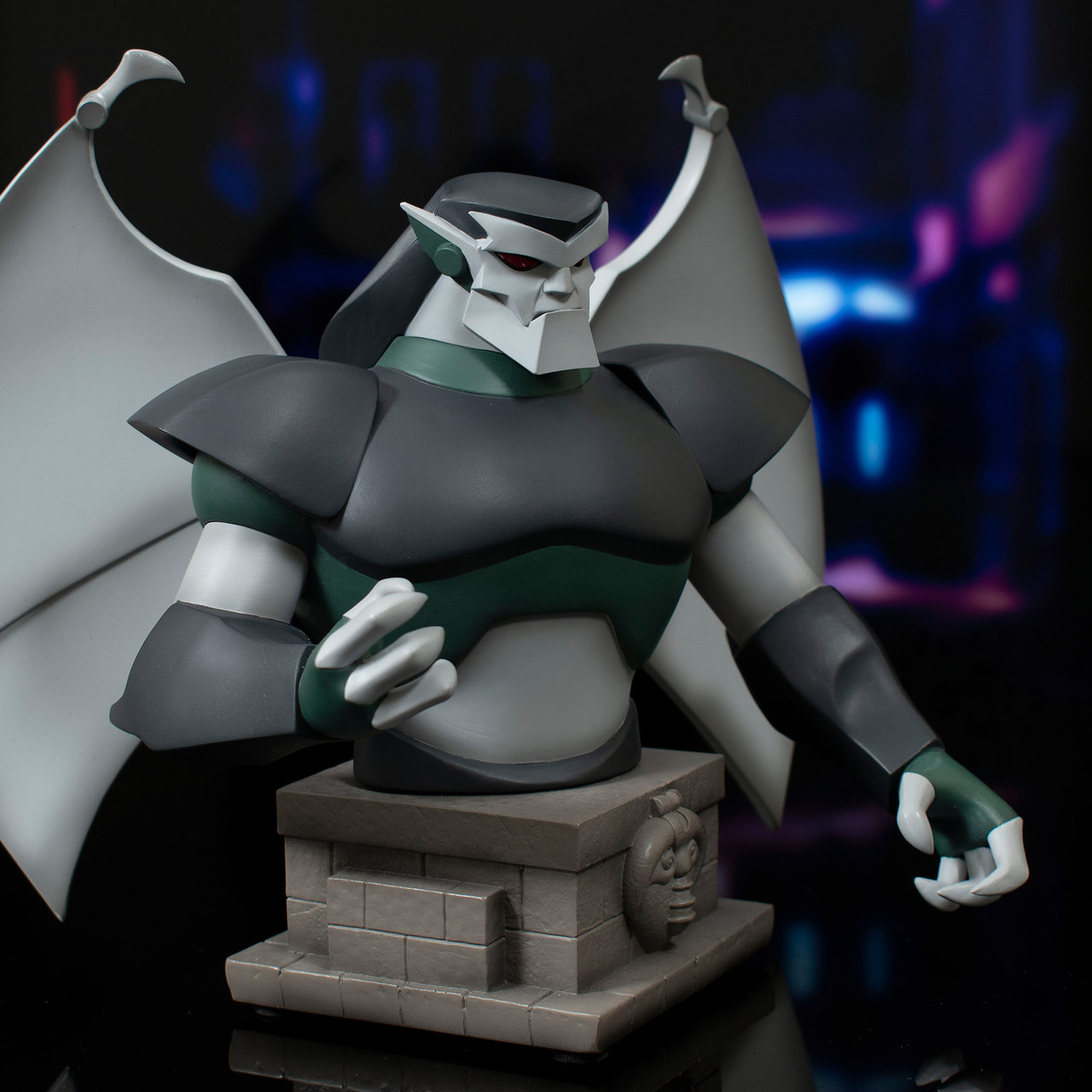 Diamond Select Gargoyles Goliath Steel Clan Robot Bust | Fanboy ...